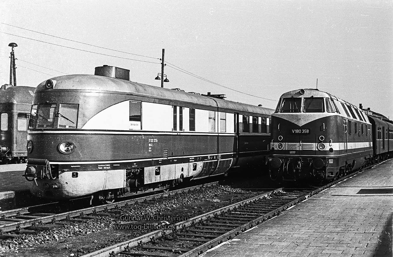Tyskland - DDR - Diesellokomotiver - V 180 358 - tog-billeder.dk